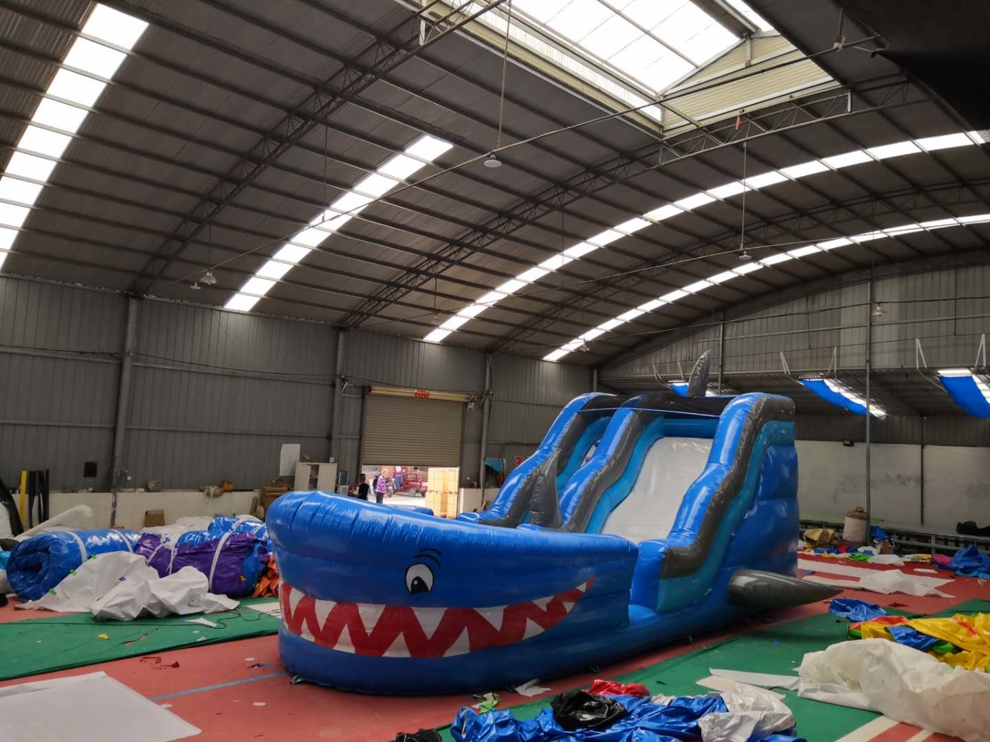 Blue Shark Blow Up Slippery Slide Inflatable Lawn Water Slide For Kids ...